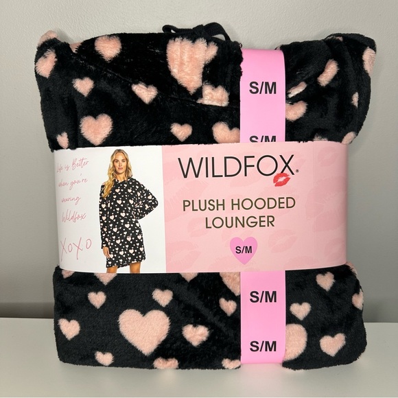 Wildfox | Intimates & Sleepwear | Wildfox Plush Hooded Lounger Black ...